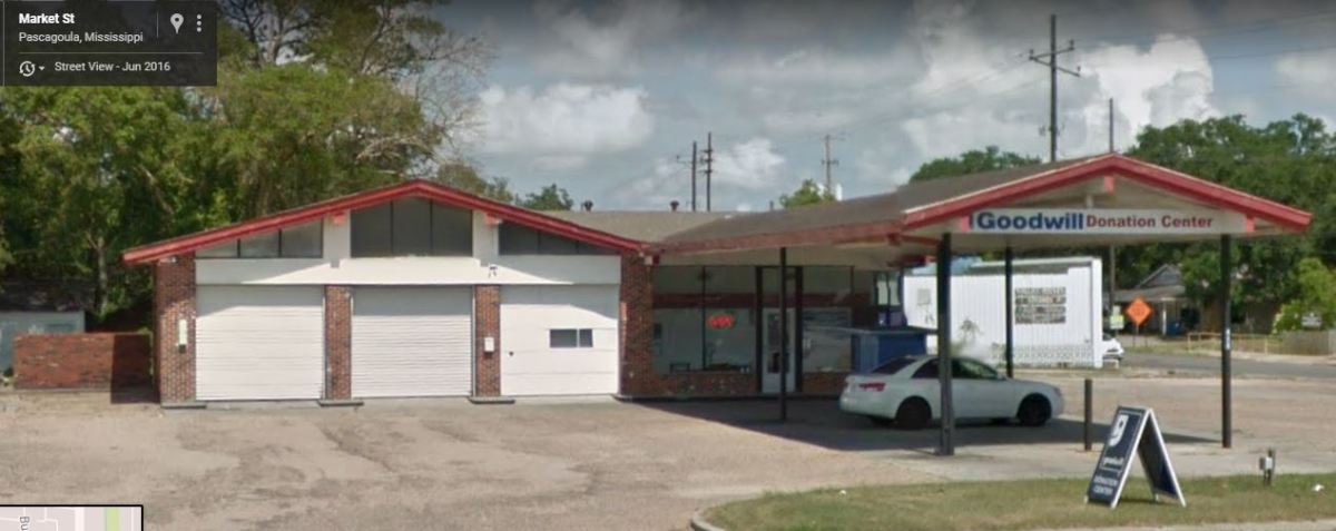 Friday is a Gas: Humble, Enco, Esso, and Exxon c.1960-c.1970 ...