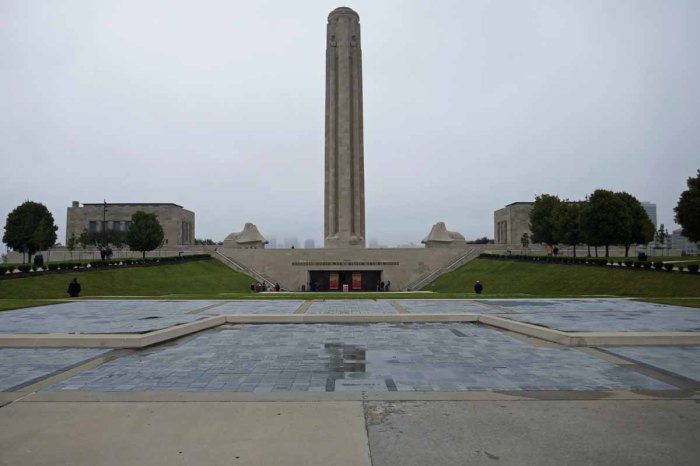 War Memorial Building’s Mystery Faces Revealed? – Preservation in ...