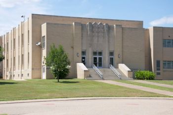 Carson’s former Art Deco gymnasium-auditorium – Preservation in Mississippi